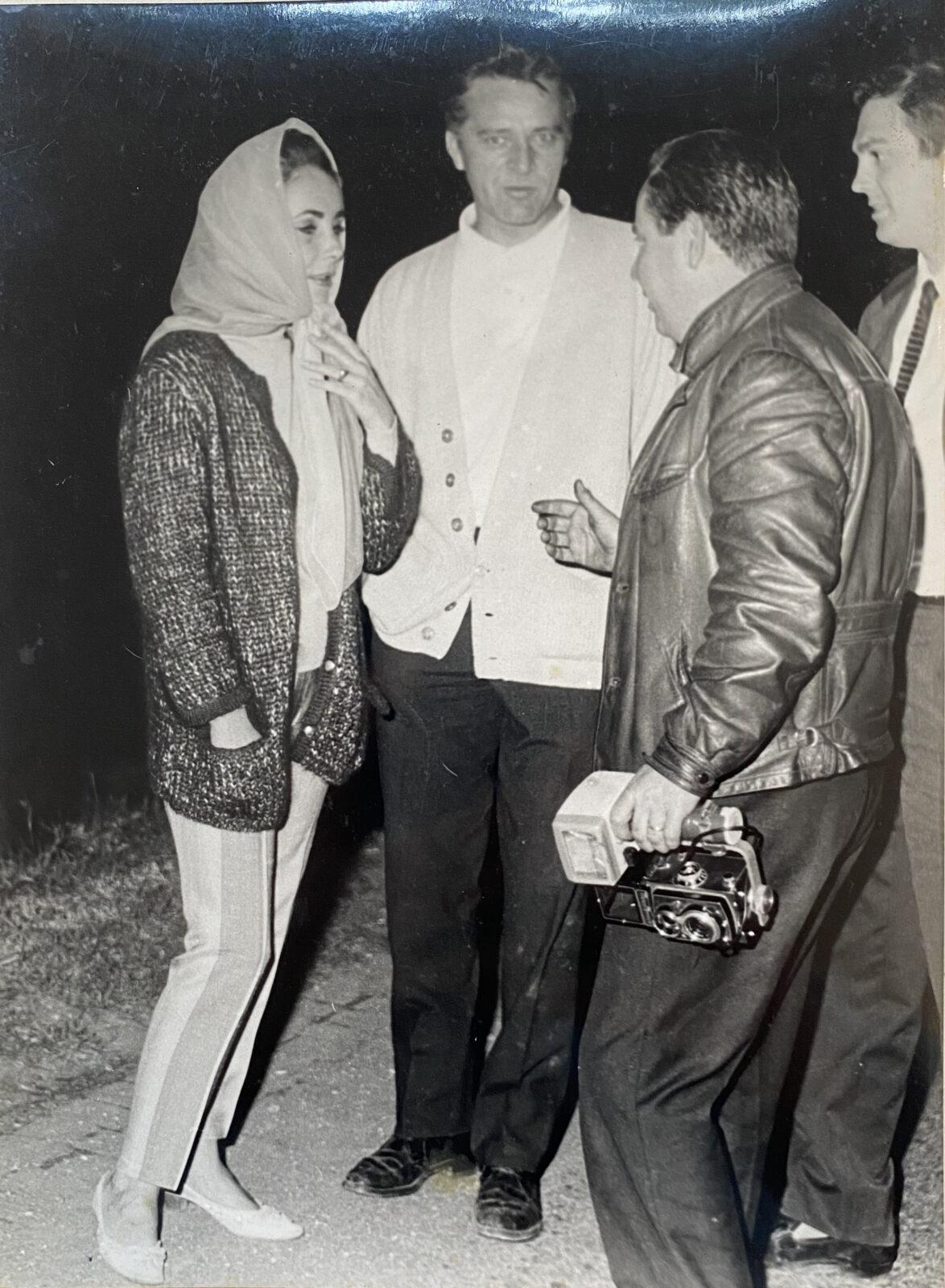 Elizabeth Taylor and Richard Burton – Galeria Mario Cohen